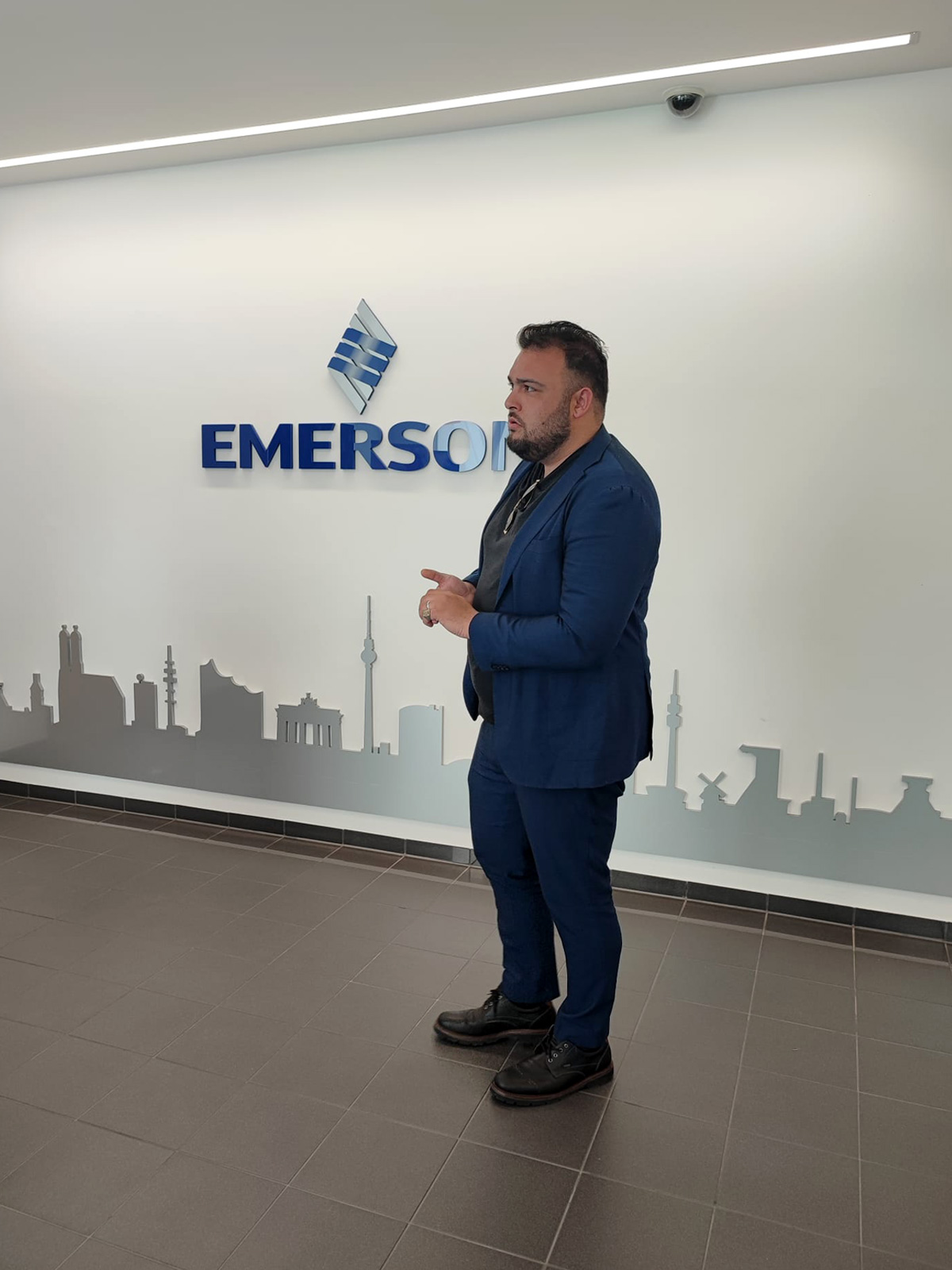 DM Tech Sales - Electronic Components